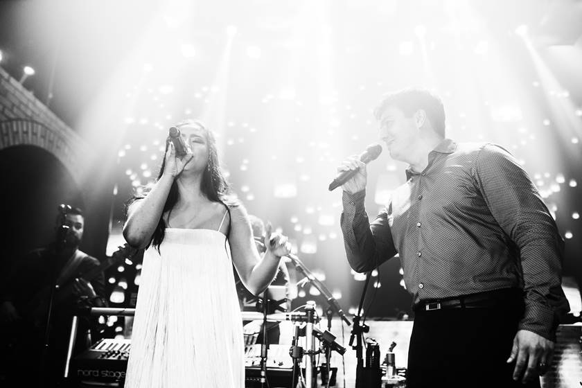 Isabella Lim e o pai In Loon Lim – Bernadete Alves