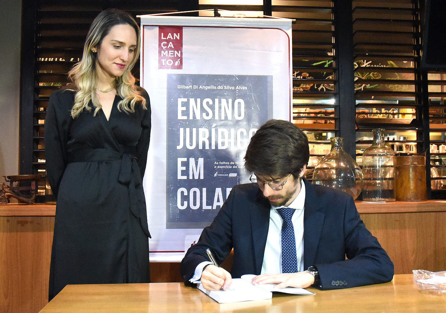 Gilbert Di Angellis lança obra sobre as falhas de formação para o ...