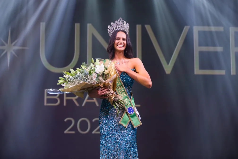 Miss Rio Grande do Sul, Maria Eduarda Brechane, é coroada Miss Universo ...