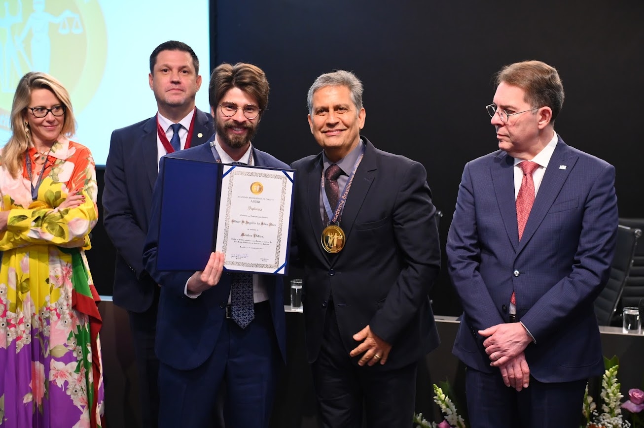 Gilbert Di Angellis toma posse como membro fundador e Secretário -Geral ...