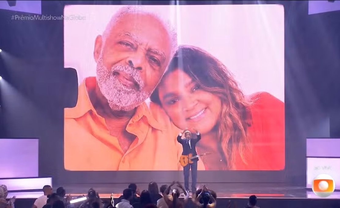 Gilberto Gil se emociona com as homenagem de amigos e familiares no ...